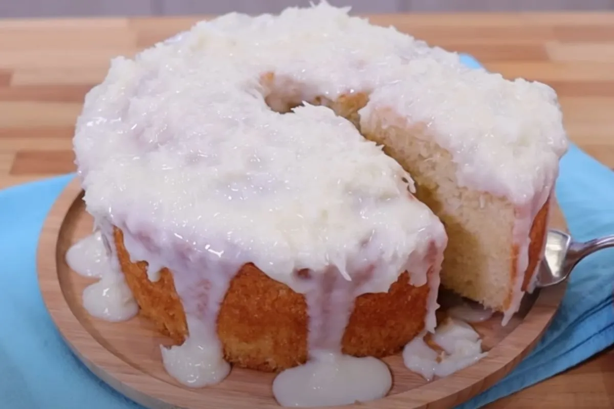 Bolo de Coco delicioso, simples e fácil de fazer - Receitas da Tia Zilda