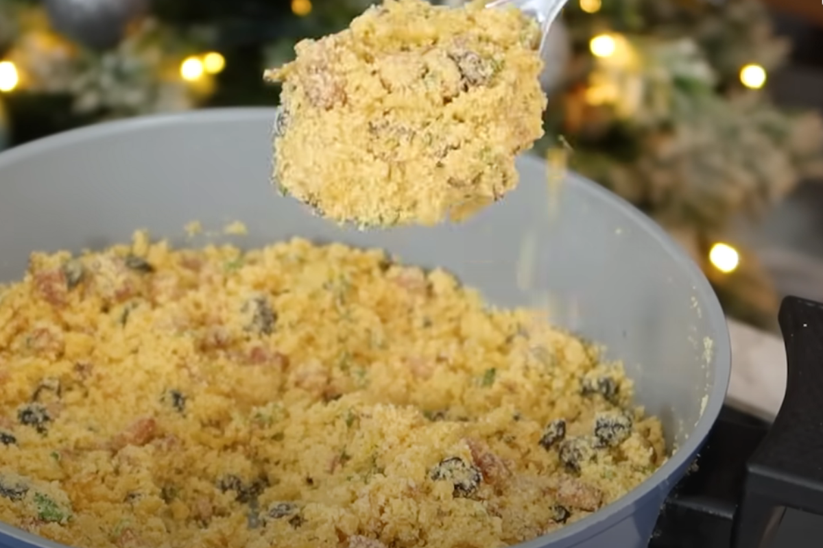 Farofa de bacon com cebola muito simples - Receitas da Tia Zilda